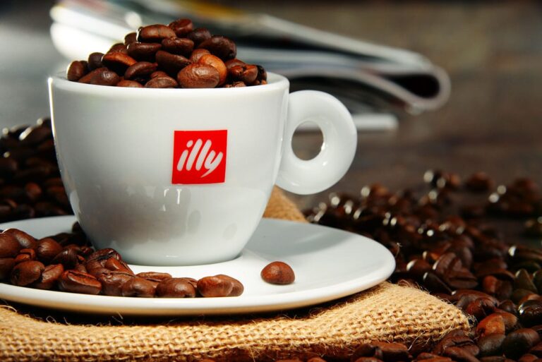Illycaffè launches first coffee with regenerative agriculture label ...